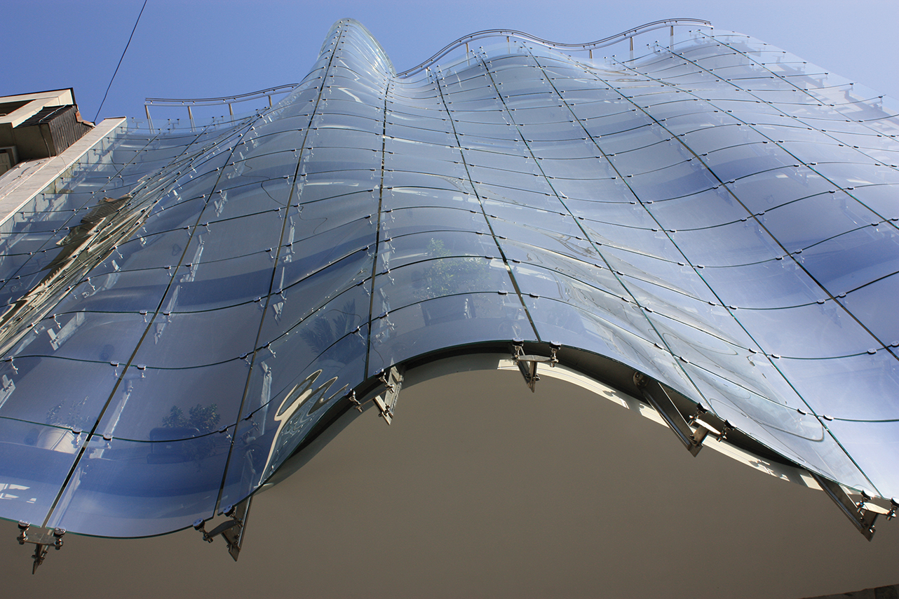 INFINITY - Prva staklena fasada slobodne forme u Beogradu - 4zida blog ...